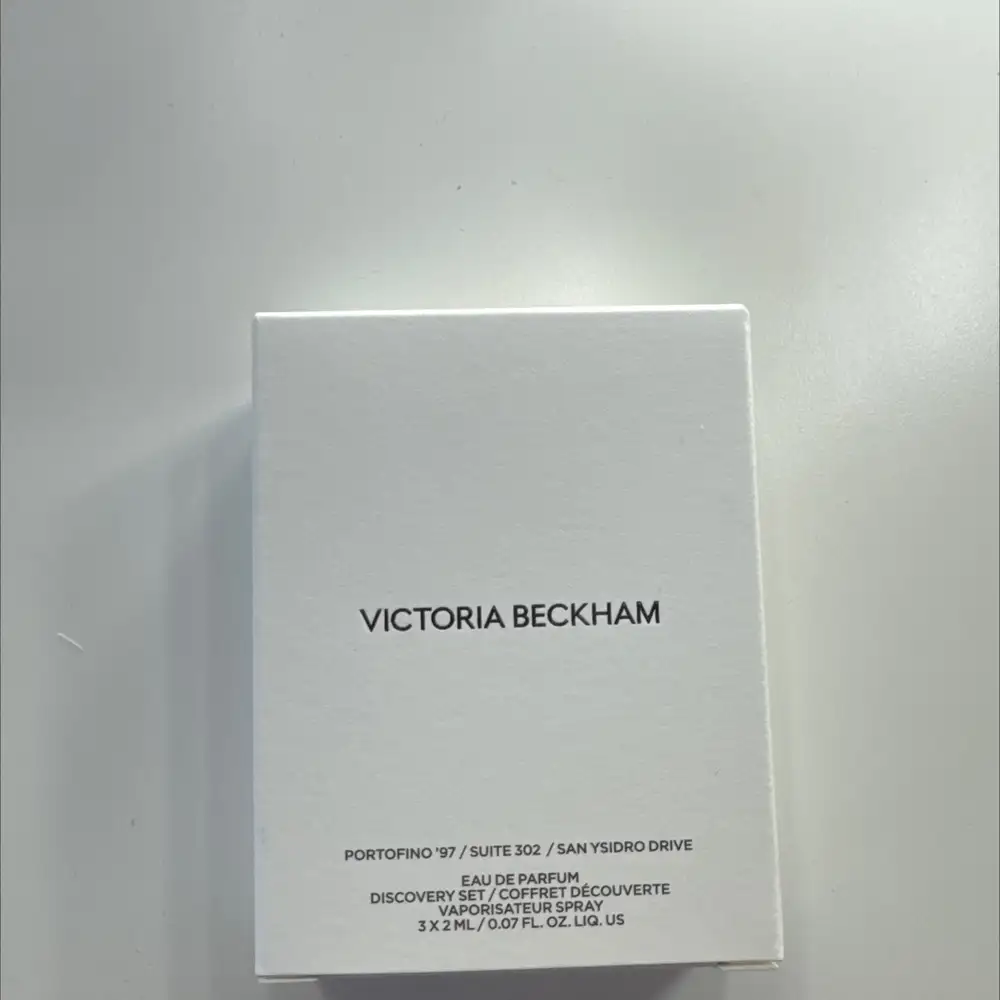 Composition VICTORIA BECKHAM Portofino'97/Suite 302/San ysidro drive ...